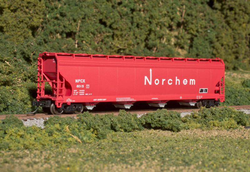 Atlas N ACF 5701 Plastics Hopper